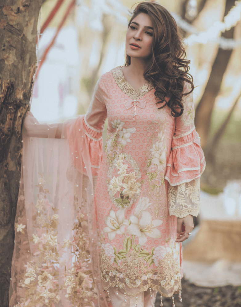 9 Beautiful Pakistani Lawn Suits by Rang Rasiya Summer Collection 2019 ...