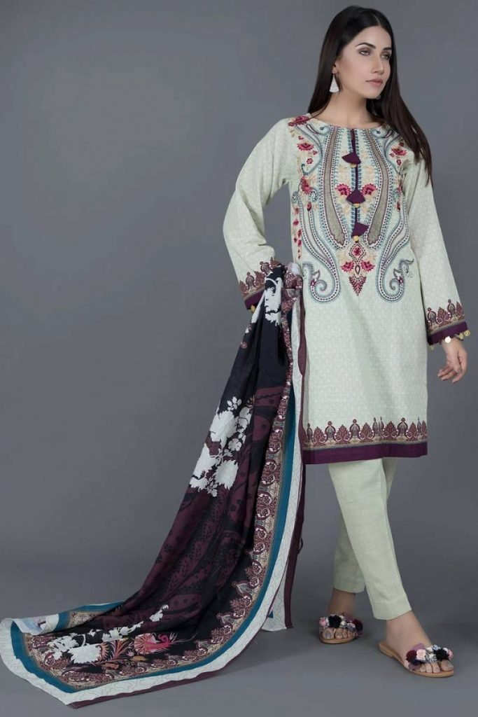 13 Must Buy Pakistani Winter Suits For Winter Season – Online Shopping ...