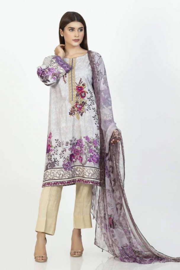 13 Must Buy Pakistani Winter Suits For Winter Season – Online Shopping ...